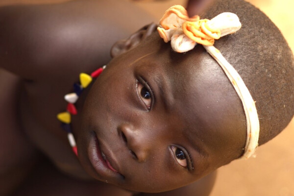 STAND-UP A CHILD-Empieza el año con buen pie y da un paso para CHANCELINE