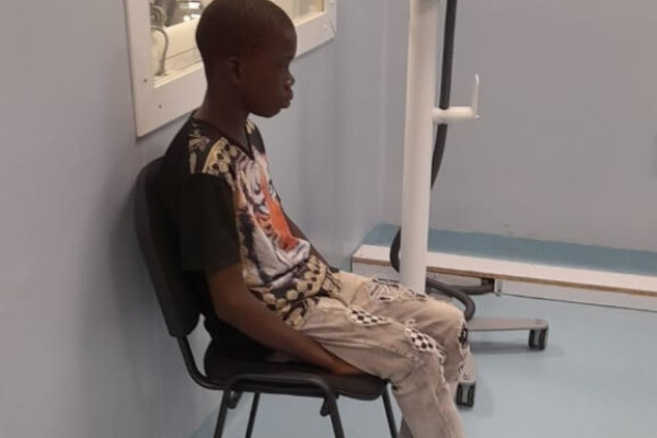 Esperanza y Superación: La Historia de Mumini, un niño en búsqueda de ...